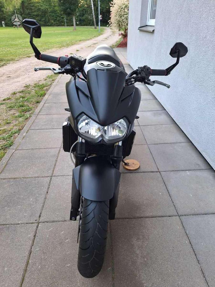 Kawasaki Z 2005 in Prienai, with an engine capacity of 0.75 L and mileage of 32 thousand km for 2650 €, photo 21 on AUTOMOTO.COM.LV