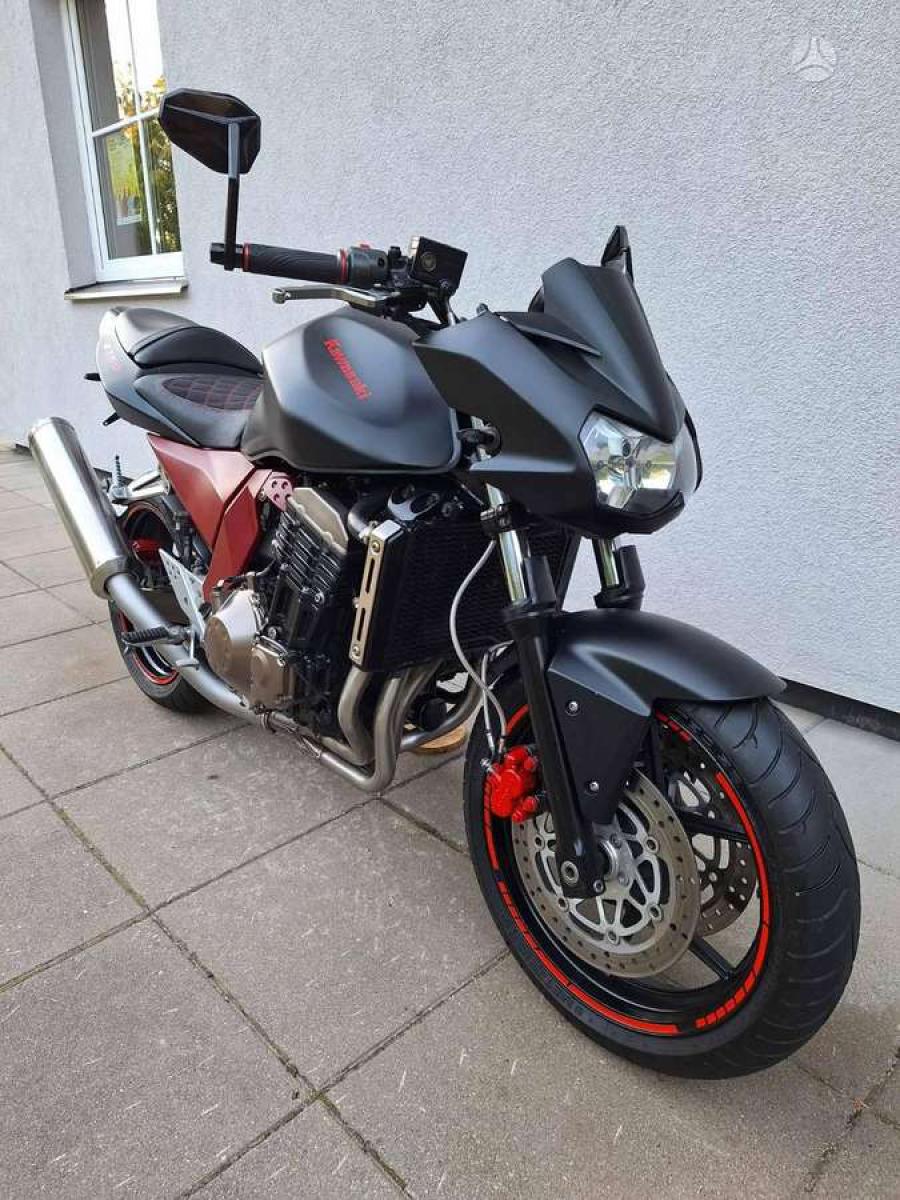 Kawasaki Z 2005 in Prienai, with an engine capacity of 0.75 L and mileage of 32 thousand km for 2650 €, photo 22 on AUTOMOTO.COM.LV