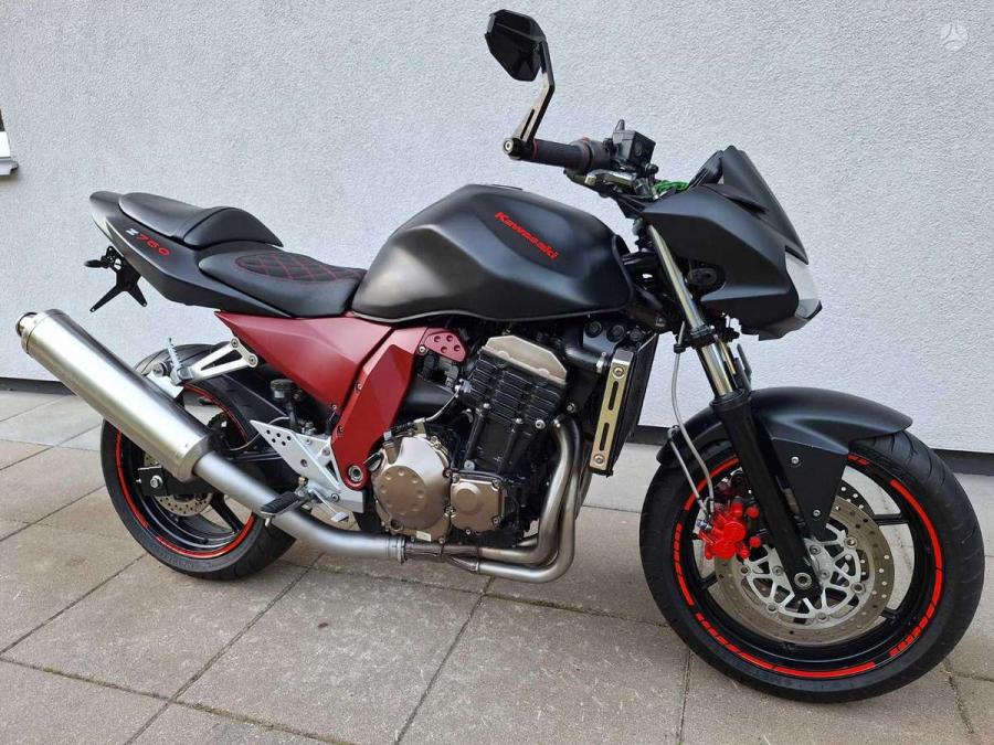 Kawasaki Z 2005 in Prienai, with an engine capacity of 0.75 L and mileage of 32 thousand km for 2650 €, photo 28 on AUTOMOTO.COM.LV
