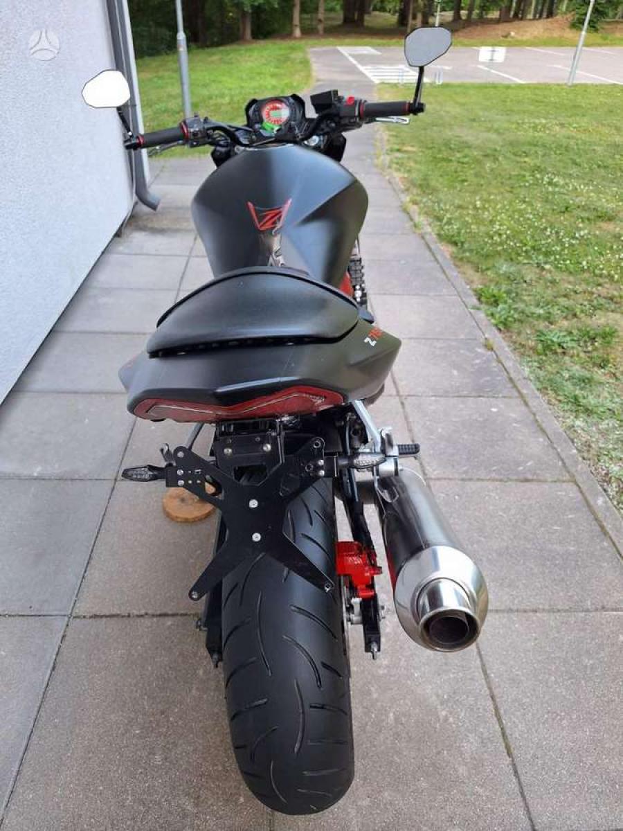 Kawasaki Z 2005 in Prienai, with an engine capacity of 0.75 L and mileage of 32 thousand km for 2650 €, photo 32 on AUTOMOTO.COM.LV
