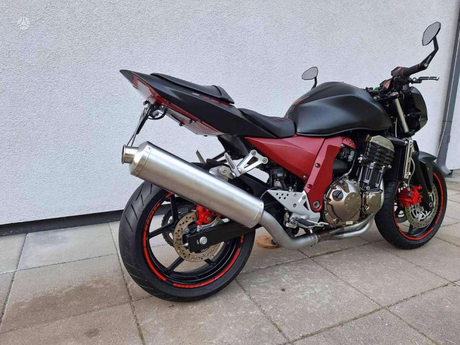 Kawasaki Z 2005 in Prienai, with an engine capacity of 0.75 L and mileage of 32 thousand km for 2650 €, photo 33 on AUTOMOTO.COM.LV