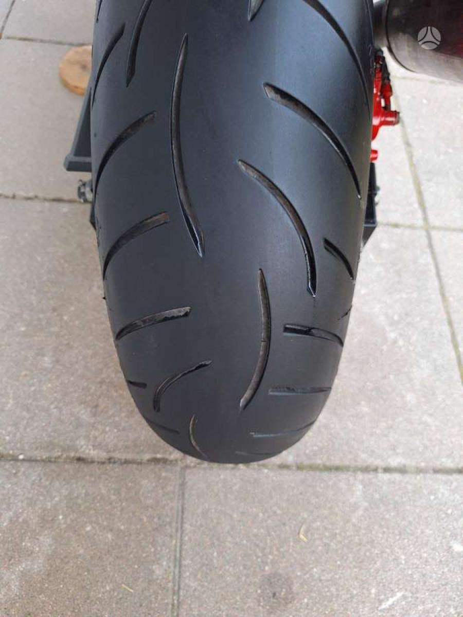 Kawasaki Z 2005 in Prienai, with an engine capacity of 0.75 L and mileage of 32 thousand km for 2650 €, photo 36 on AUTOMOTO.COM.LV