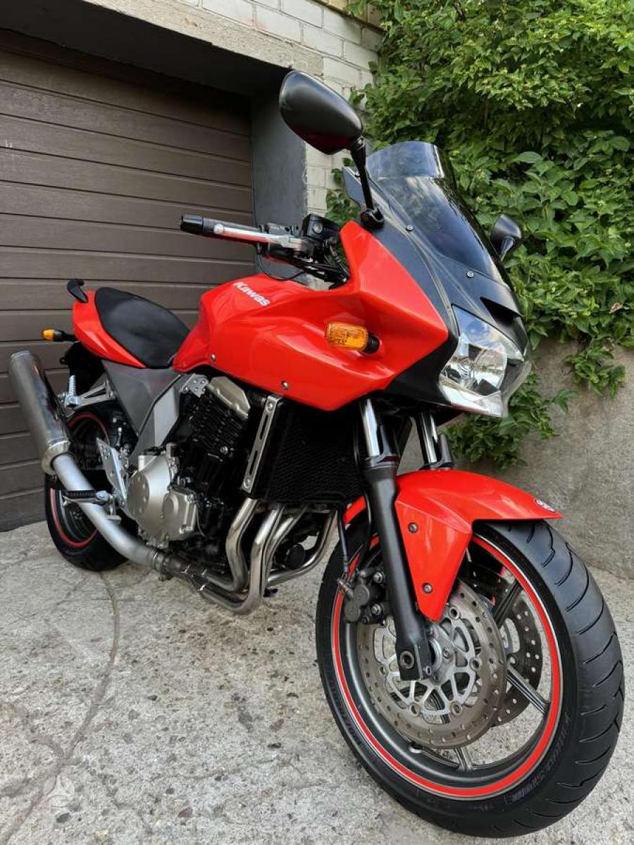 Kawasaki Z 2005 in Prienai, with an engine capacity of 0.75 L and mileage of 30 thousand km for 2550 €, photo 3 on AUTOMOTO.COM.LV