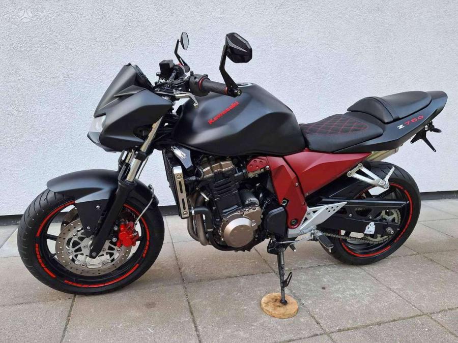 Kawasaki Z 2005 Prienai, ar dzinēja tilpumu 0.75 L un nobraukumu 32 tūkst. km par 2650 €, foto 27 vietnē AUTOMOTO.COM.LV