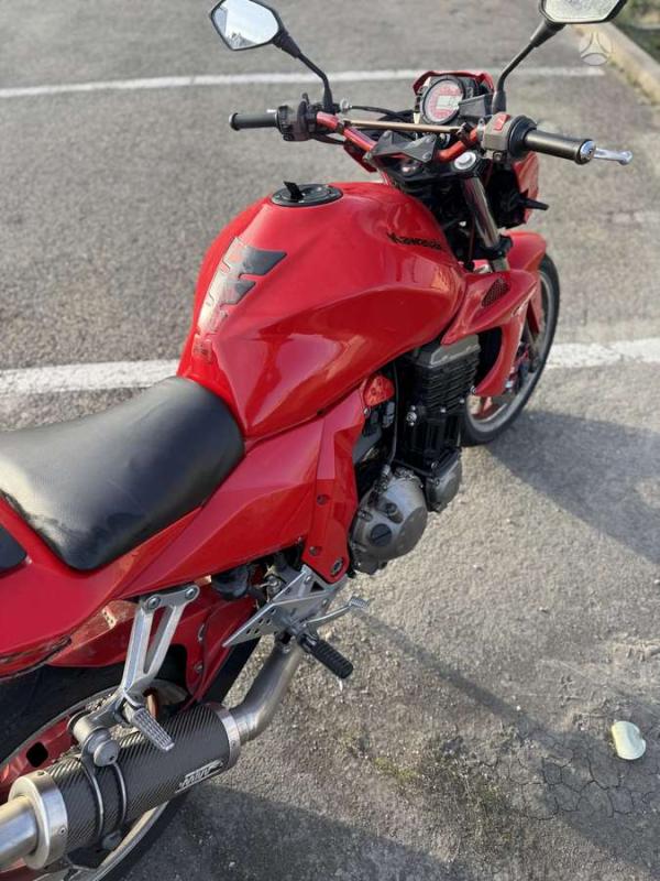 Kawasaki Z 2006 Tauragė, ar dzinēja tilpumu 0.75 L un nobraukumu 6 tūkst. km par 1650 €, foto 3 vietnē AUTOMOTO.COM.LV