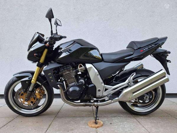 Kawasaki Z 2006 in Prienai, with an engine capacity of 1.00 L and mileage of 32 thousand km for 3250 €, photo 2 on AUTOMOTO.COM.LV