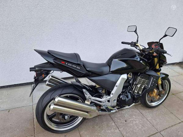 Kawasaki Z 2006 in Prienai, with an engine capacity of 1.00 L and mileage of 32 thousand km for 3250 €, photo 4 on AUTOMOTO.COM.LV