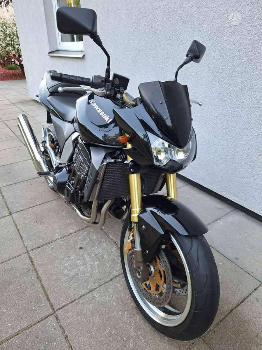 Kawasaki Z 2006 Prienai, ar dzinēja tilpumu 1.00 L un nobraukumu 32 tūkst. km par 3250 €, foto 13 vietnē AUTOMOTO.COM.LV