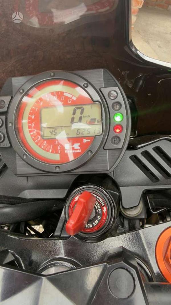 Кавасаки Z 2006 в Юрбаркас, объемом двигателя 1.00 л и пробегом 63 тыс. км за 3150 €, фото 6 на AUTOMOTO.COM.LV