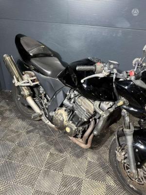 Kawasaki Z 2006 in Taurage, with an engine capacity of 0.75 L and mileage of 32 thousand km for 1990 €, photo 3 on AUTOMOTO.COM.LV