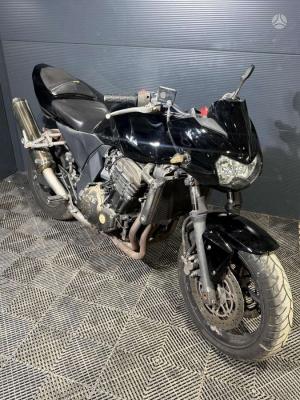 Kawasaki Z 2006 in Taurage, with an engine capacity of 0.75 L and mileage of 32 thousand km for 1990 €, photo 4 on AUTOMOTO.COM.LV