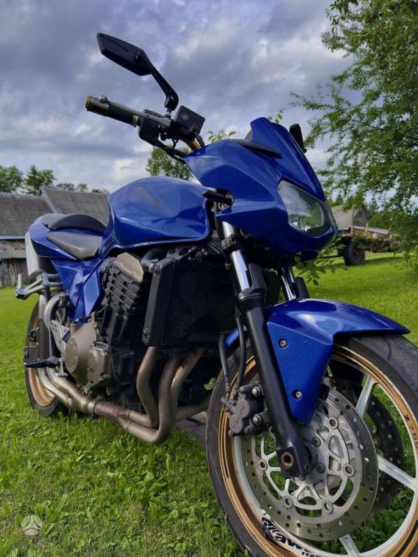 Kawasaki Z 2006 in Utena, with an engine capacity of 0.70 L and mileage of 36 thousand km for 2400 €, photo 3 on AUTOMOTO.COM.LV