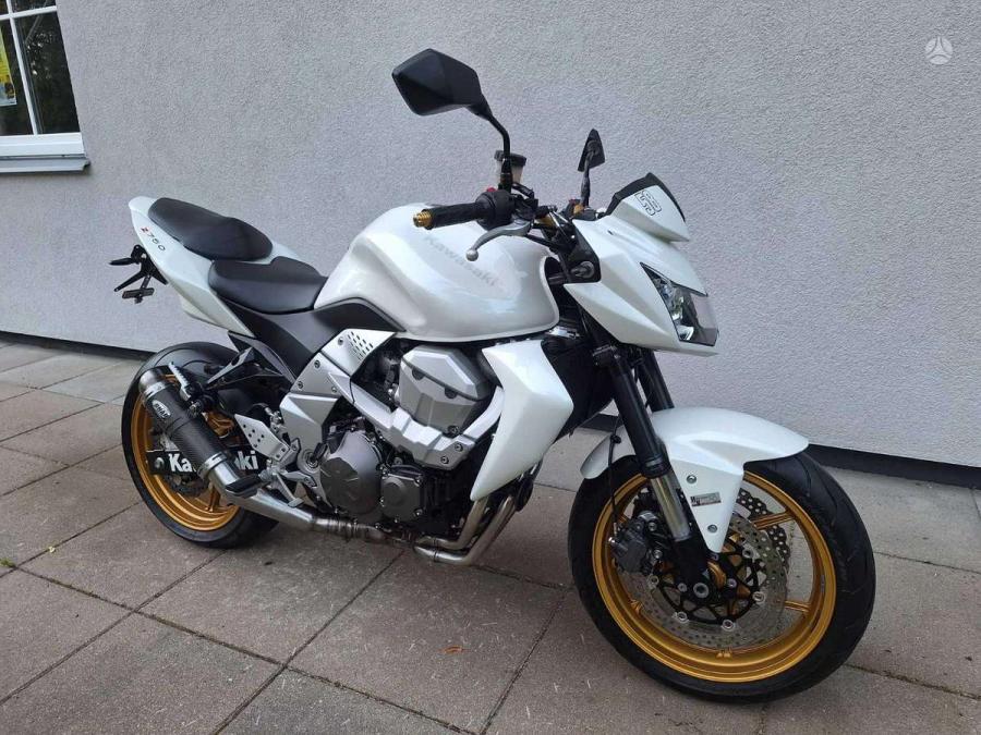 Kawasaki Z 2007 Prienai, ar dzinēja tilpumu 0.75 L un nobraukumu 27 tūkst. km par 3450 €, foto 4 vietnē AUTOMOTO.COM.LV