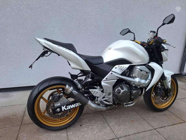 Kawasaki Z 2007 in Prienai, with an engine capacity of 0.75 L and mileage of 27 thousand km for 3450 €, photo 9 on AUTOMOTO.COM.LV