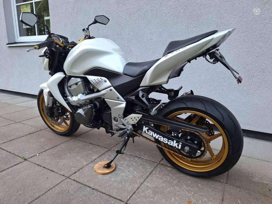 Kawasaki Z 2007 Prienai, ar dzinēja tilpumu 0.75 L un nobraukumu 27 tūkst. km par 3450 €, foto 22 vietnē AUTOMOTO.COM.LV