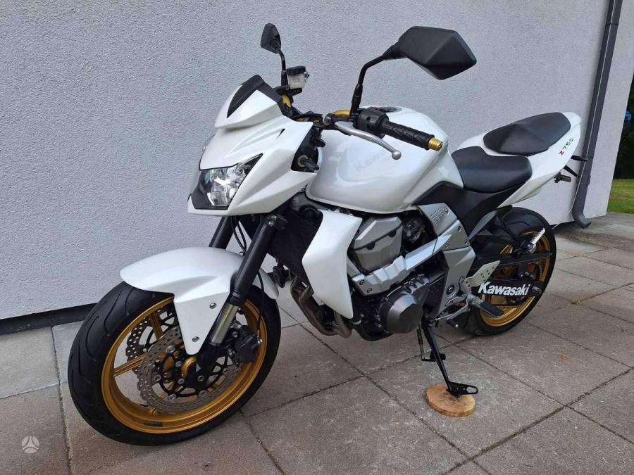Kawasaki Z 2007 Prienai, ar dzinēja tilpumu 0.75 L un nobraukumu 27 tūkst. km par 3450 €, foto 23 vietnē AUTOMOTO.COM.LV