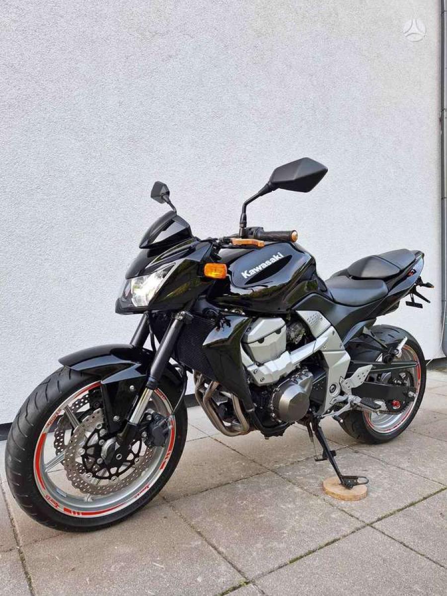 Kawasaki Z 2008 Prienai, ar dzinēja tilpumu 0.75 L un nobraukumu 38 tūkst. km par 3450 €, foto 1 vietnē AUTOMOTO.COM.LV