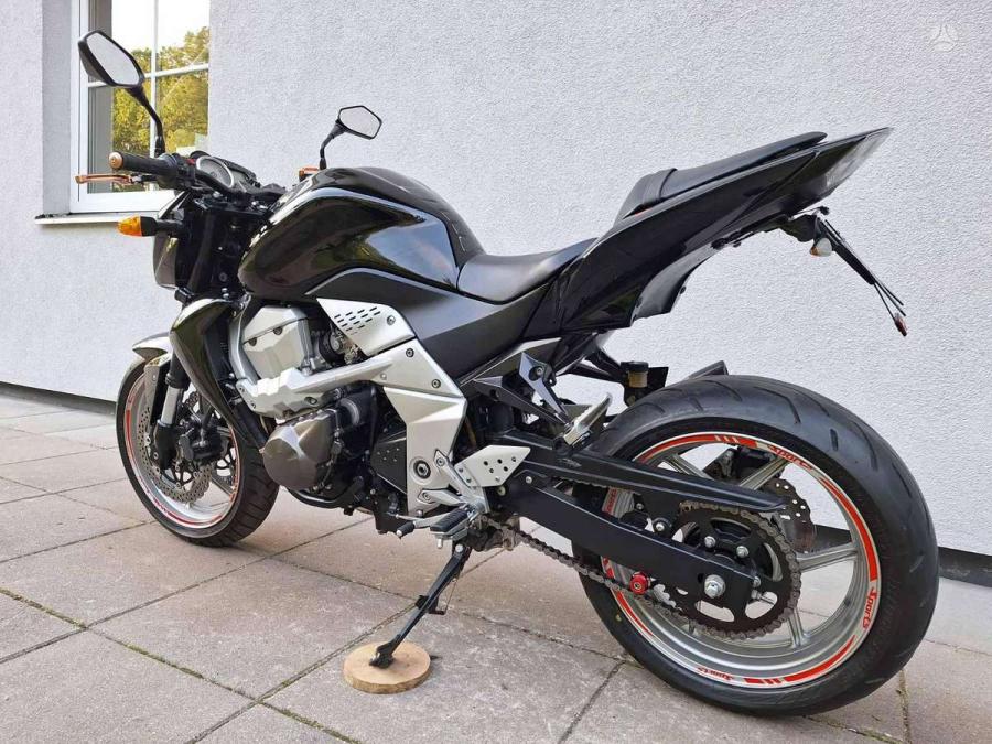 Kawasaki Z 2008 Prienai, ar dzinēja tilpumu 0.75 L un nobraukumu 38 tūkst. km par 3450 €, foto 7 vietnē AUTOMOTO.COM.LV
