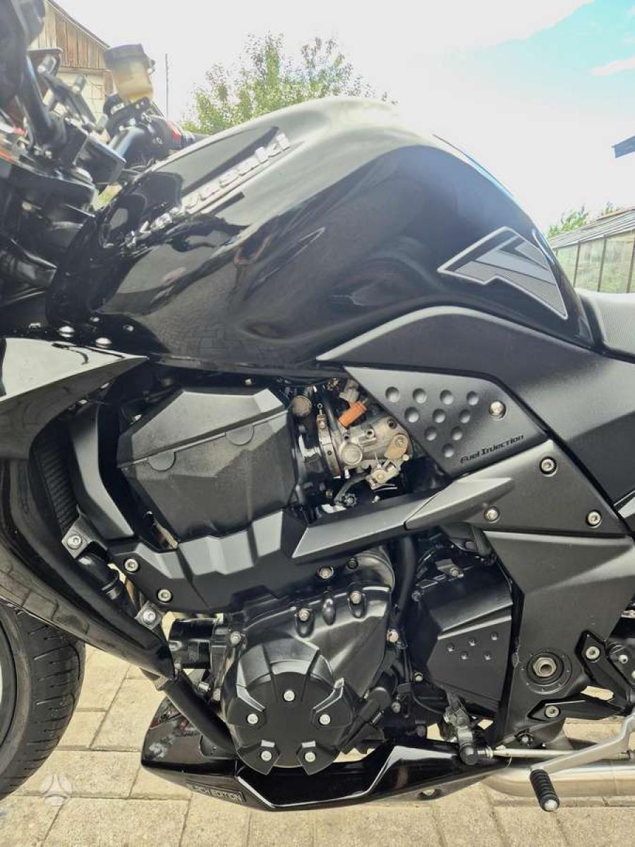 Kawasaki Z 2008 in Prienai, with an engine capacity of 1.00 L and mileage of 33 thousand km for 4100 €, photo 20 on AUTOMOTO.COM.LV