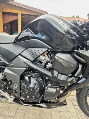 Kawasaki Z 2008 in Prienai, with an engine capacity of 1.00 L and mileage of 33 thousand km for 4100 €, photo 21 on AUTOMOTO.COM.LV