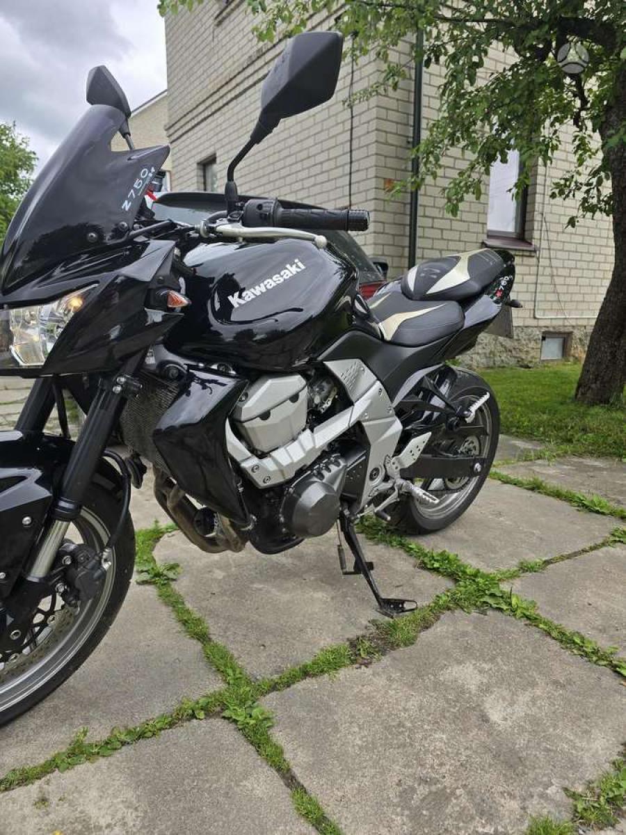 Кавасаки Z 2008 в Каунас, объемом двигателя 0.75 л и пробегом 43 тыс. км за 2800 €, фото 1 на AUTOMOTO.COM.LV