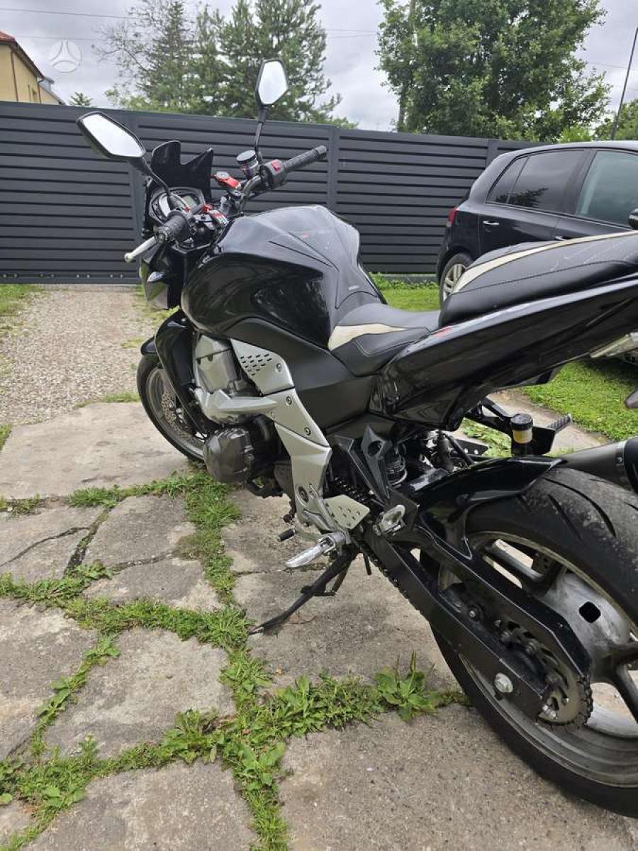 Кавасаки Z 2008 в Каунас, объемом двигателя 0.75 л и пробегом 43 тыс. км за 2800 €, фото 26 на AUTOMOTO.COM.LV