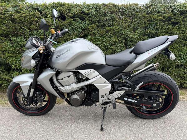 Kawasaki Z 2008 Prienai, ar dzinēja tilpumu 0.75 L un nobraukumu 25 tūkst. km par 3450 €, foto 5 vietnē AUTOMOTO.COM.LV