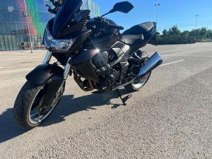 Kawasaki Z 2008 in Siauliai, with an engine capacity of 1.00 L and mileage of 40 thousand km for 4199 €, photo 4 on AUTOMOTO.COM.LV