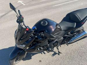 Kawasaki Z 2008 in Siauliai, with an engine capacity of 1.00 L and mileage of 40 thousand km for 4199 €, photo 5 on AUTOMOTO.COM.LV