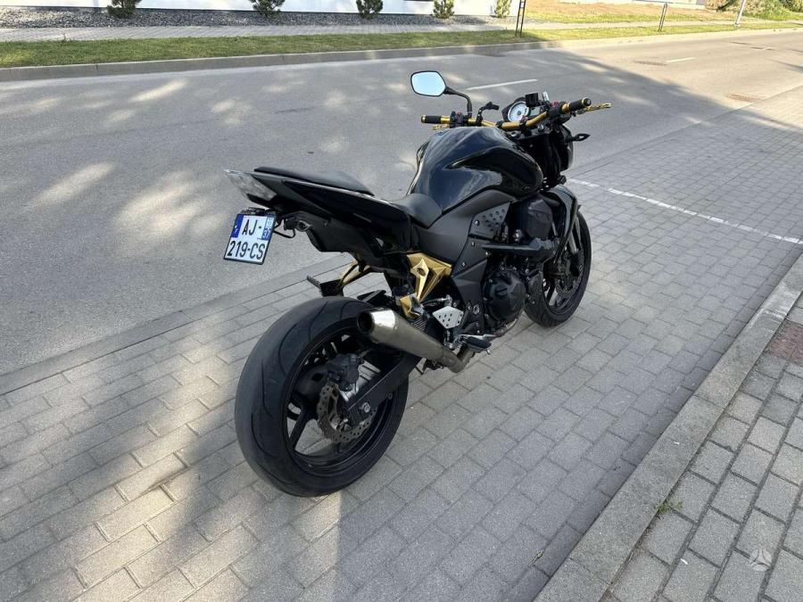 Kawasaki Z 2009 in Taurage, with an engine capacity of 0.75 L and mileage of 31 thousand km for 2550 €, photo 5 on AUTOMOTO.COM.LV