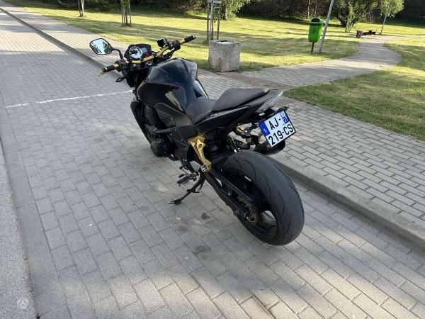 Kawasaki Z 2009 in Taurage, with an engine capacity of 0.75 L and mileage of 31 thousand km for 2550 €, photo 6 on AUTOMOTO.COM.LV