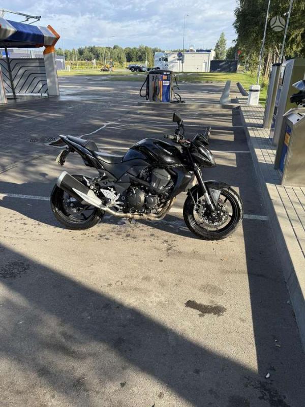 Кавасаки Z 2009 в Вильнюс на AUTOMOTO.COM.LV Кавасаки Z 2009 в Вильнюс, объемом двигателя 0.75 л и пробегом 23 тыс. км за 3050 €, фото 4 на AUTOMOTO.COM.LV