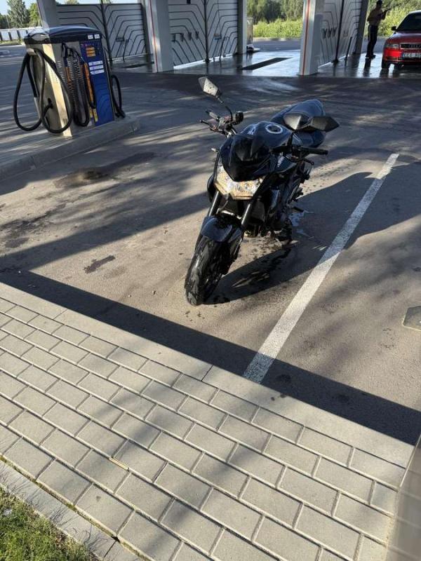 Кавасаки Z 2009 в Вильнюс на AUTOMOTO.COM.LV Кавасаки Z 2009 в Вильнюс, объемом двигателя 0.75 л и пробегом 23 тыс. км за 3050 €, фото 7 на AUTOMOTO.COM.LV