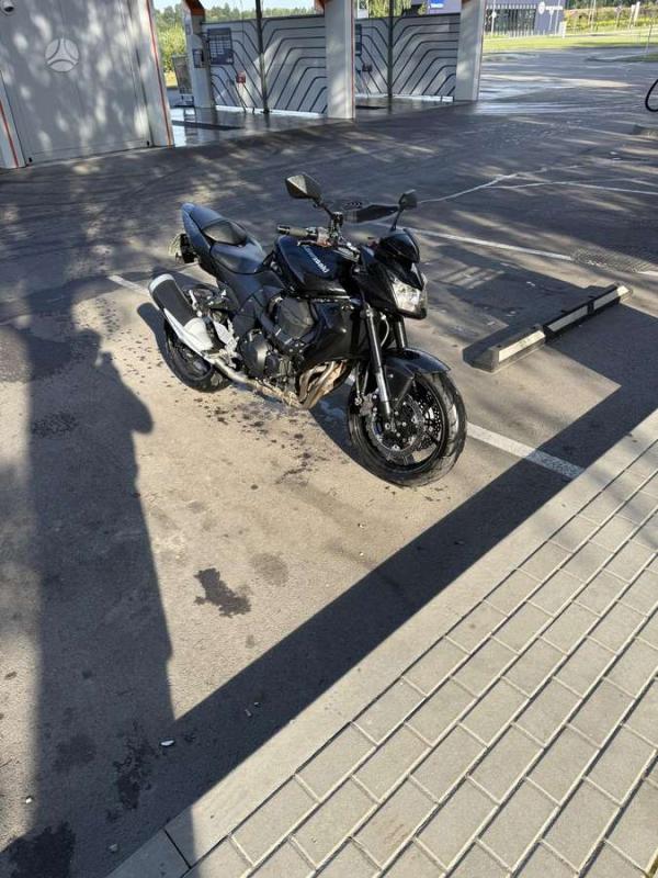 Кавасаки Z 2009 в Вильнюс на AUTOMOTO.COM.LV Кавасаки Z 2009 в Вильнюс, объемом двигателя 0.75 л и пробегом 23 тыс. км за 3050 €, фото 8 на AUTOMOTO.COM.LV