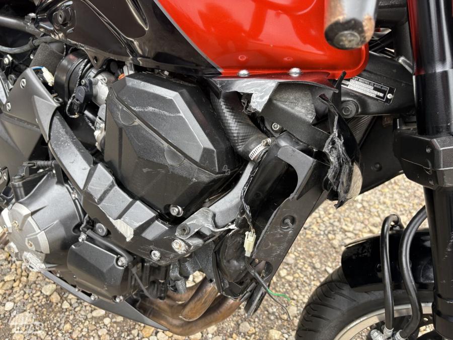 Кавасаки Z 2009 в Кельме, объемом двигателя 1.00 л и пробегом 20 тыс. км за 2230 €, фото 18 на AUTOMOTO.COM.LV