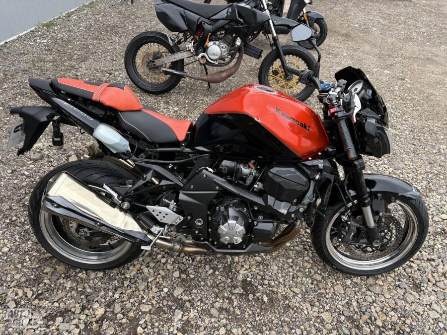 Kawasaki Z 2009 in Kelme, with an engine capacity of 1.00 L and mileage of 20 thousand km for 2230 €, photo 3 on AUTOMOTO.COM.LV
