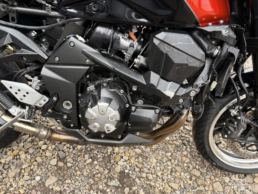 Kawasaki Z 2009 in Kelme, with an engine capacity of 1.00 L and mileage of 20 thousand km for 2230 €, photo 16 on AUTOMOTO.COM.LV