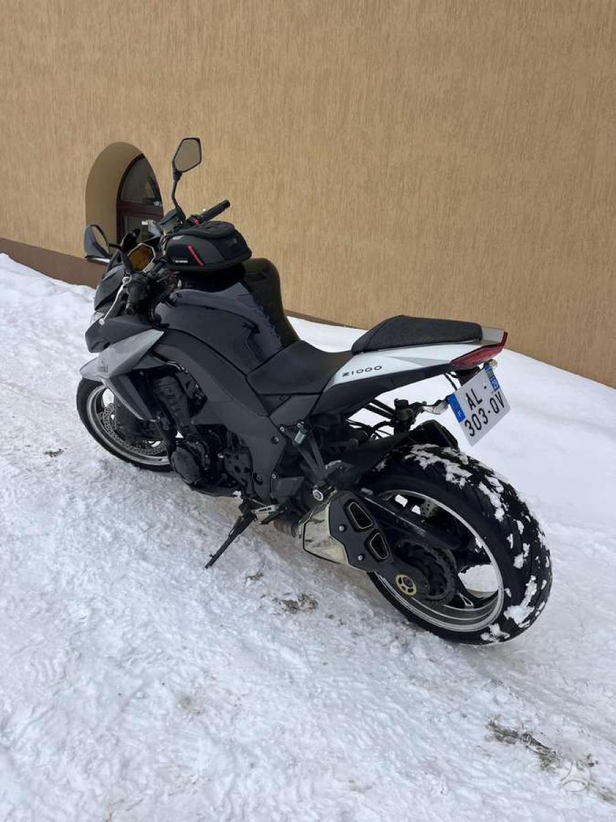 Kawasaki Z 2010 in Taurage, with an engine capacity of 1.04 L and mileage of 33 thousand km for 4300 €, photo 4 on AUTOMOTO.COM.LV