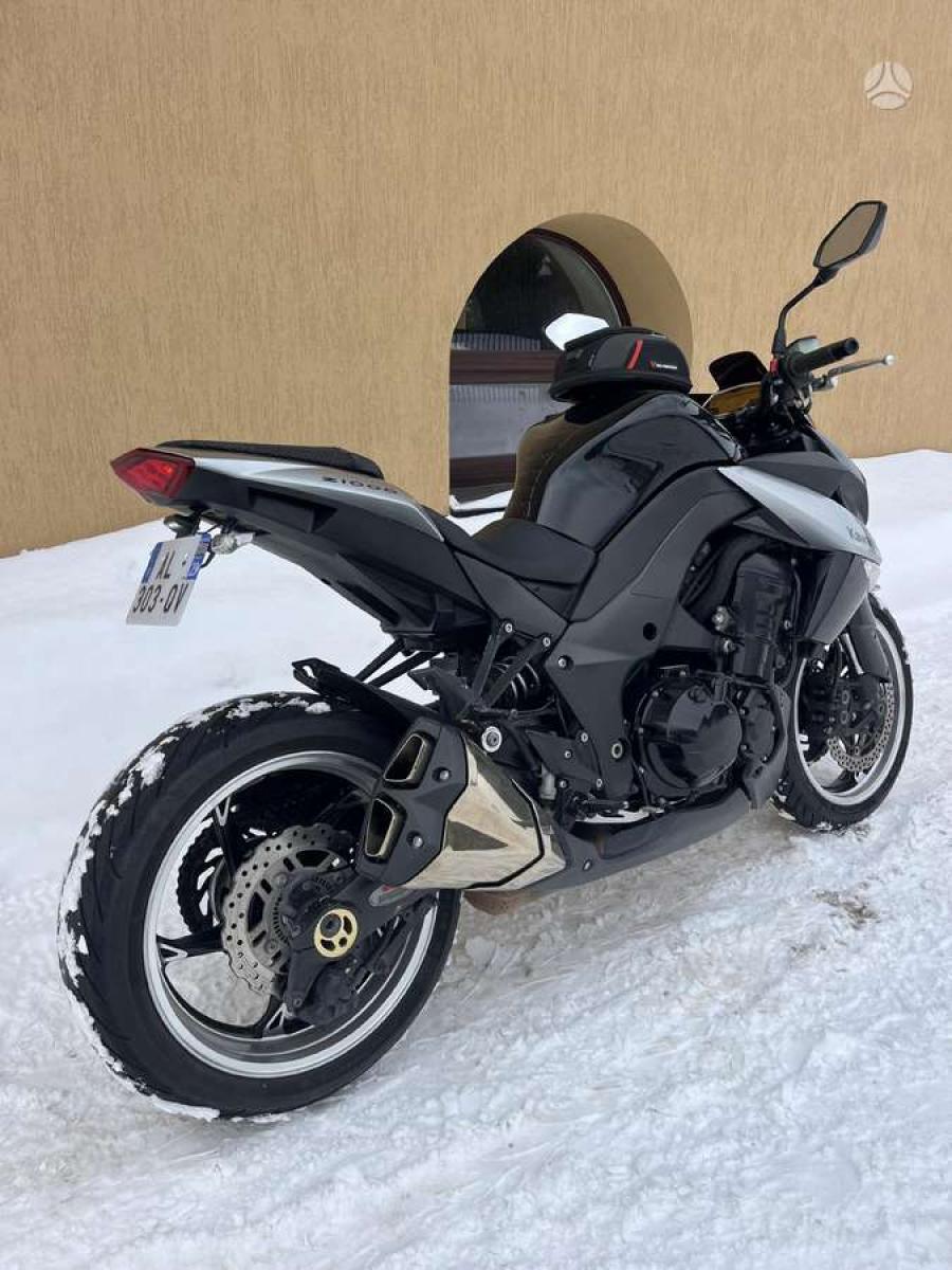 Kawasaki Z 2010 in Taurage, with an engine capacity of 1.04 L and mileage of 33 thousand km for 4300 €, photo 8 on AUTOMOTO.COM.LV