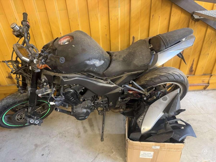 Kawasaki Z 2010 in Taurage, with an engine capacity of 1.00 L and mileage of 5 thousand km for 2600 €, photo 1 on AUTOMOTO.COM.LV