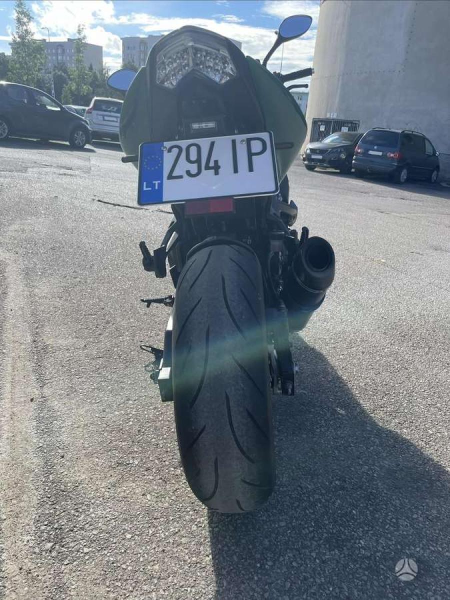 Kawasaki Z 2010 in Vilnius, with an engine capacity of 0.75 L and mileage of 54 thousand km for 3100 €, photo 4 on AUTOMOTO.COM.LV