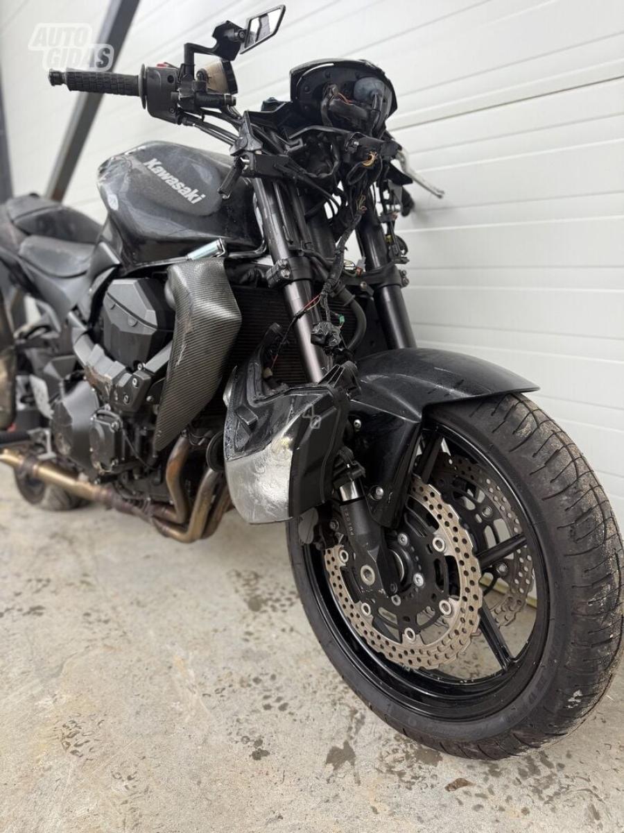 Kawasaki Z 2011 Tauragė, ar dzinēja tilpumu 0.00 L un nobraukumu 0 tūkst. km par 1550 €, foto 5 vietnē AUTOMOTO.COM.LV