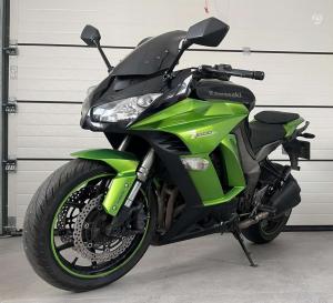 Kawasaki Z 2011 in Vilnius, with an engine capacity of 1.04 L and mileage of 47 thousand km for 4200 €, photo 4 on AUTOMOTO.COM.LV