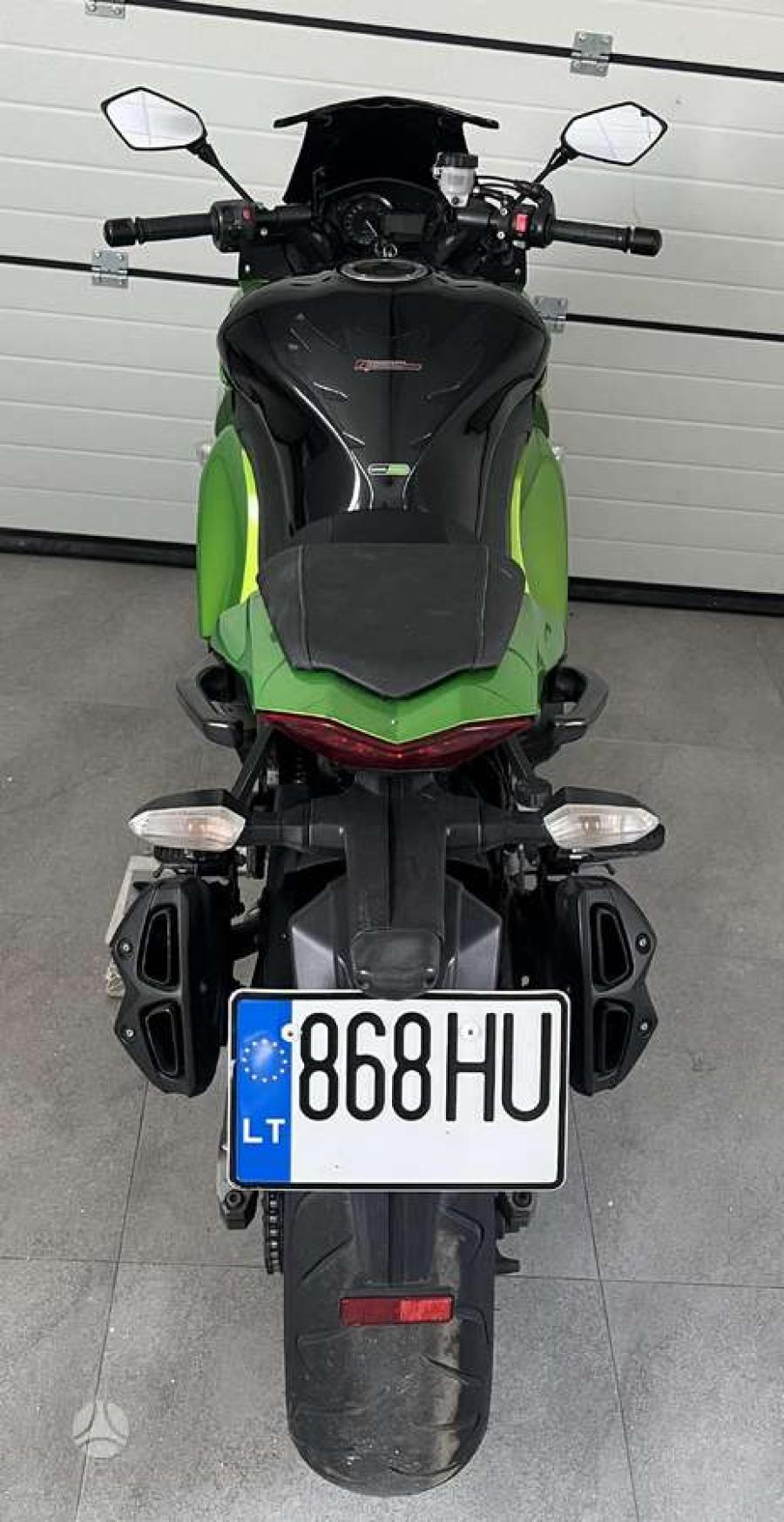 Kawasaki Z 2011 in Vilnius, with an engine capacity of 1.04 L and mileage of 47 thousand km for 4200 €, photo 7 on AUTOMOTO.COM.LV