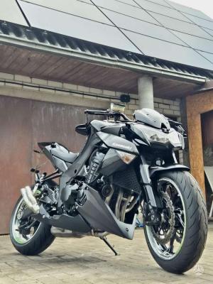 Kawasaki Z 2012 in Prienai, with an engine capacity of 1.00 L and mileage of 36 thousand km for 5350 €, photo 5 on AUTOMOTO.COM.LV
