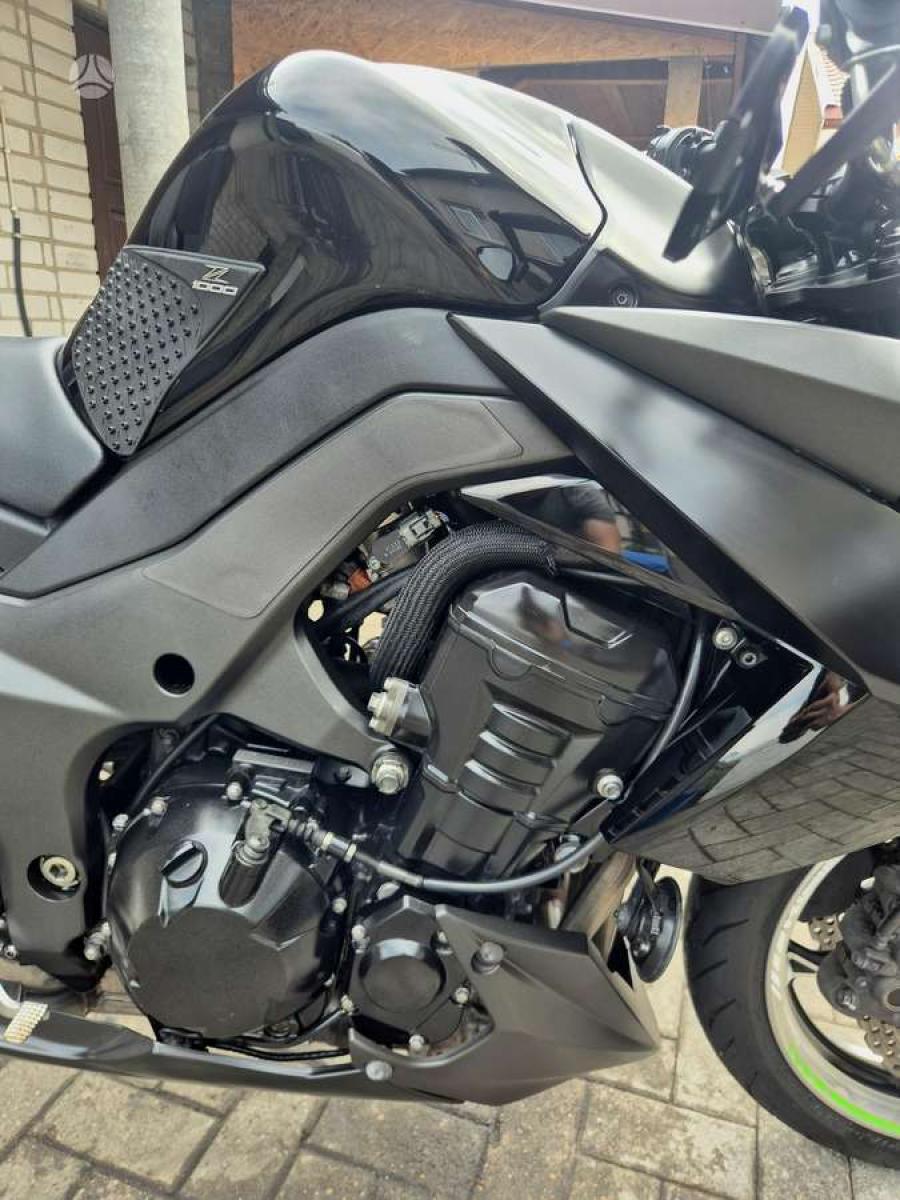 Kawasaki Z 2012 in Prienai, with an engine capacity of 1.00 L and mileage of 36 thousand km for 5350 €, photo 21 on AUTOMOTO.COM.LV