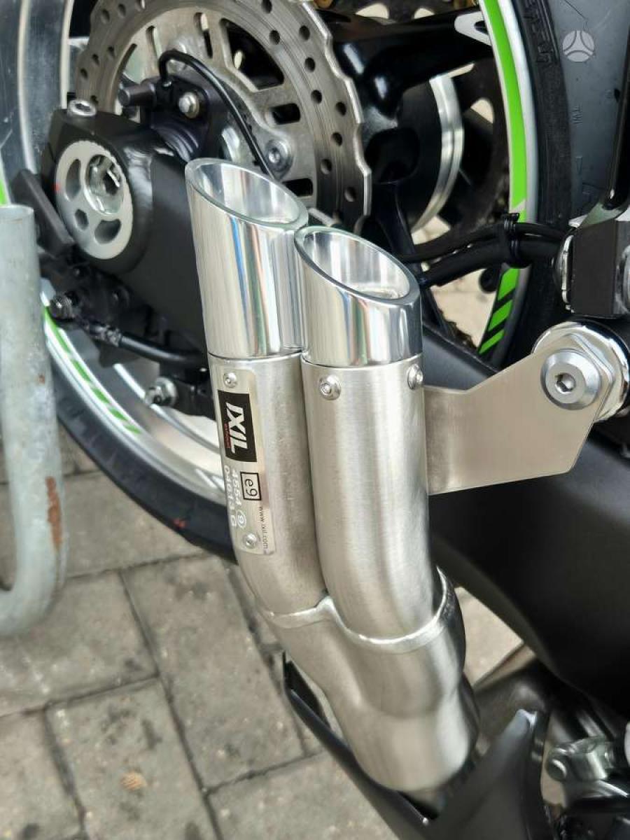 Kawasaki Z 2012 in Prienai, with an engine capacity of 1.00 L and mileage of 36 thousand km for 5350 €, photo 23 on AUTOMOTO.COM.LV