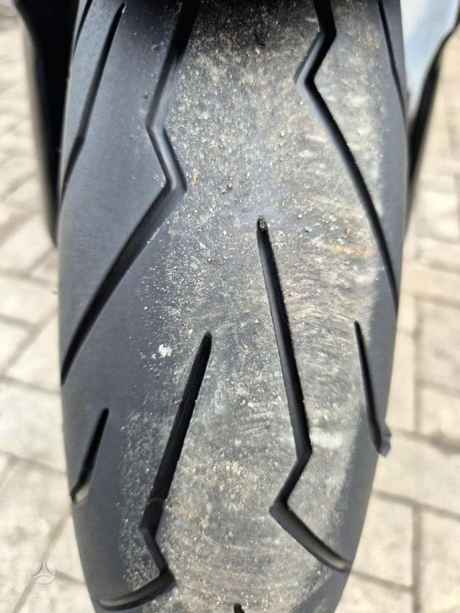 Kawasaki Z 2012 in Prienai, with an engine capacity of 1.00 L and mileage of 36 thousand km for 5350 €, photo 28 on AUTOMOTO.COM.LV