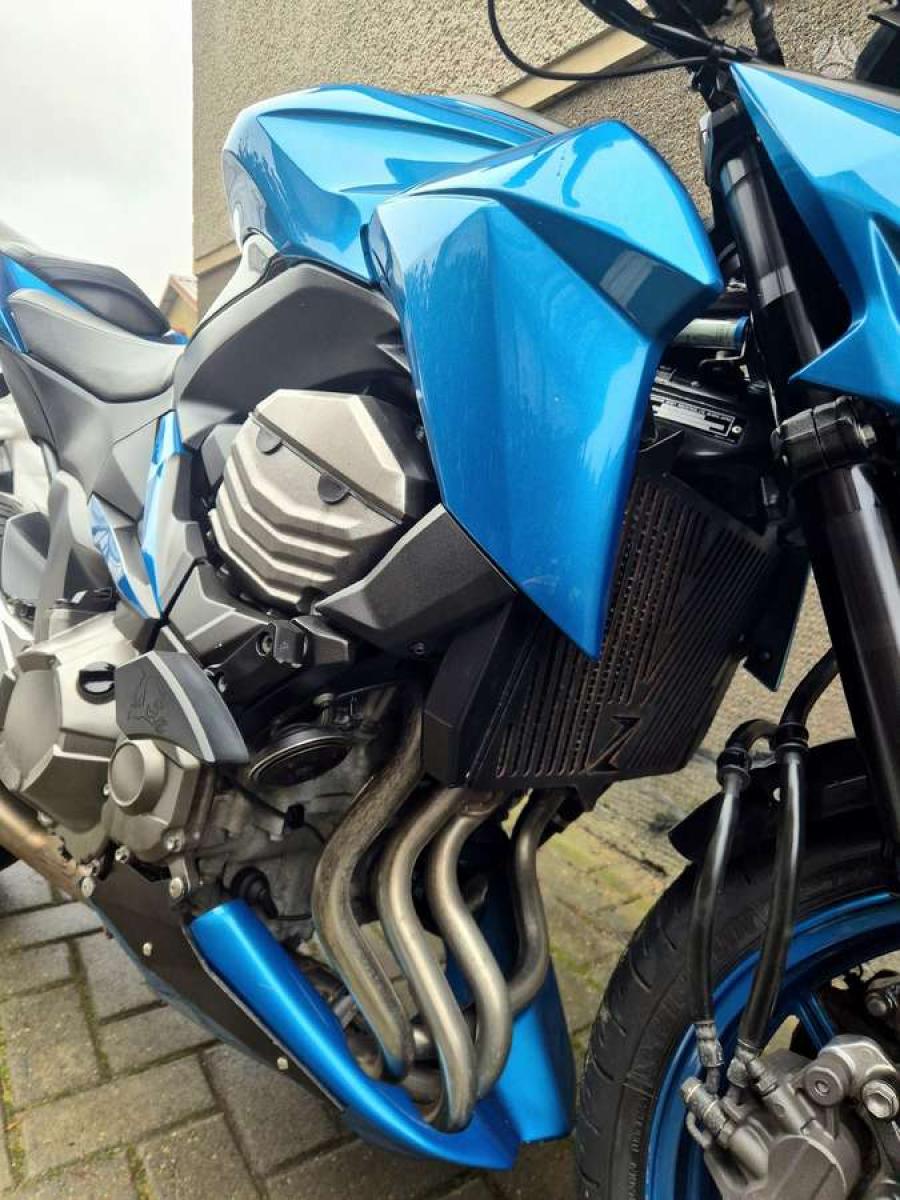 Kawasaki Z 2013 in Prienai, with an engine capacity of 0.80 L and mileage of 38 thousand km for 4800 €, photo 12 on AUTOMOTO.COM.LV