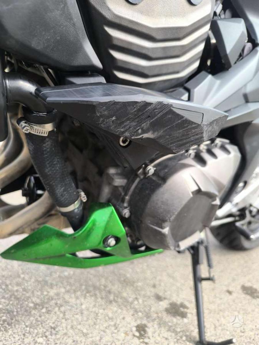 Kawasaki Z 2013 in Telschi, with an engine capacity of 0.80 L and mileage of 34 thousand km for 4300 €, photo 11 on AUTOMOTO.COM.LV